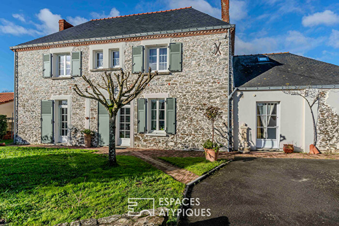 Maison à vendre - Saint-Michel-Chef-Chef - 6 pièces - 5 chambres