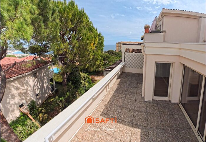 Appartement 3 pièces à vendre - Nice, Saint-Antoine