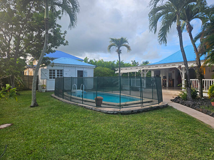 Maison à louer - Petit-Bourg - 4 pièces - 3 chambres