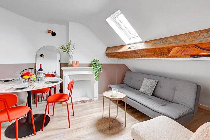 Appartement à louer - Jardin des Plantes, Paris ème arrondissement - 2 pièces - 1 chambre