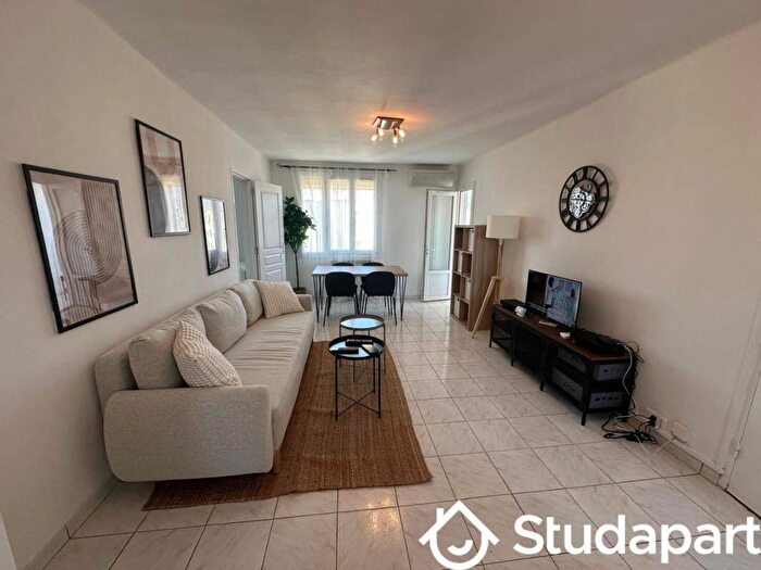 Appartement à louer - Sainte Marguerite, Marseille ème arrondissement - 1 pièce - 3 chambres