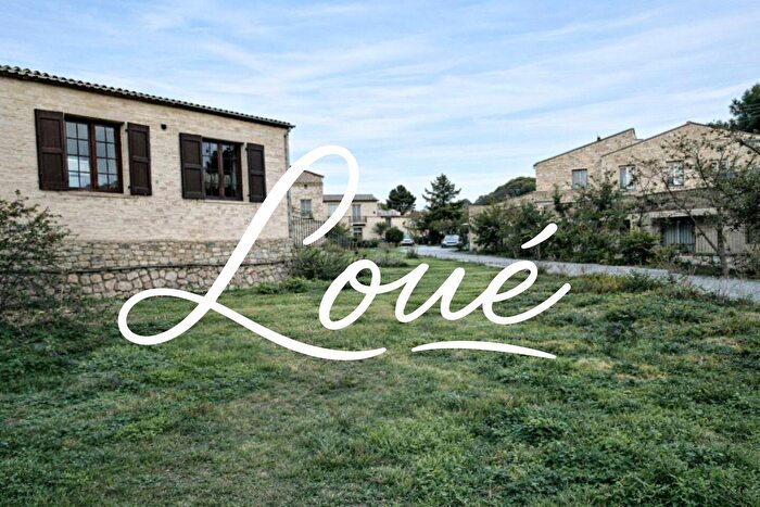 Maison à louer - Montaud - 4 pièces - 3 chambres