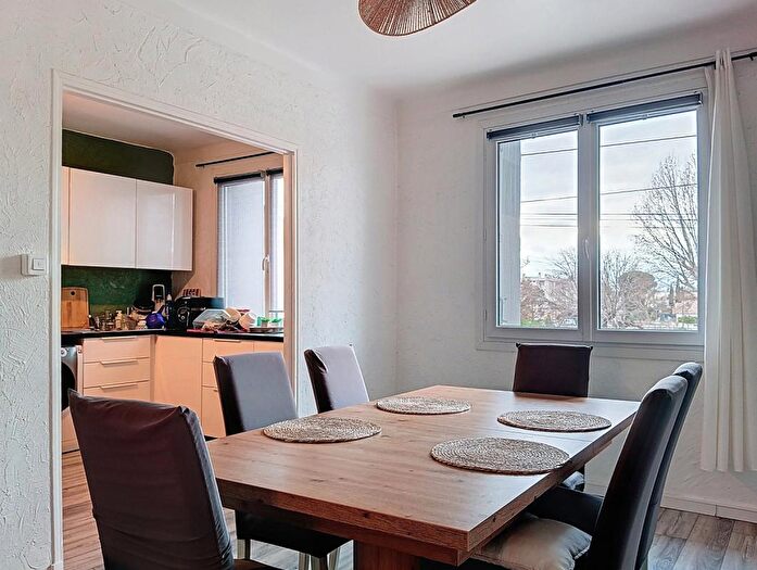 Maison à vendre - Sarrians - 6 pièces - 4 chambres