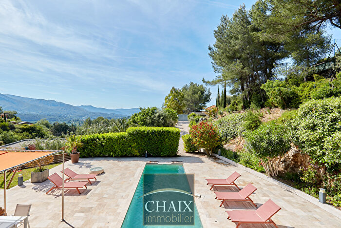 Maison à vendre - Roquevaire - 6 pièces - 4 chambres