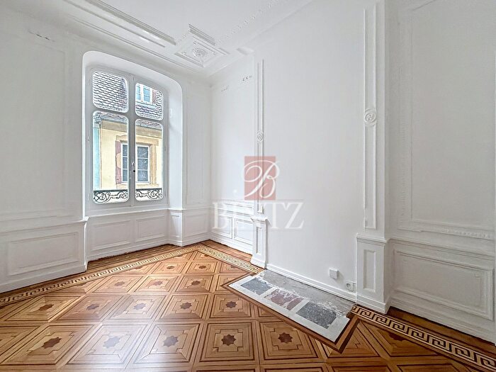 Appartement à louer - Strasbourg, Petite France, Kléber - 1 pièce