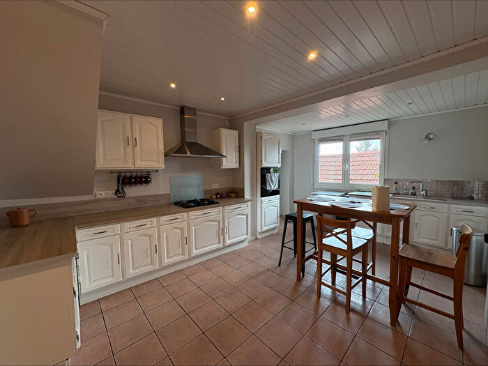 Appartement à louer - Saint-Vaast-lès-Mello - 4 pièces - 3 chambres