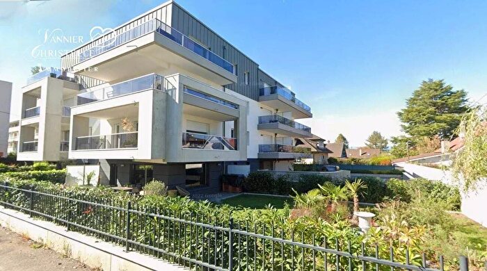 Appartement à louer - Cités, Thonon-les-Bains - 3 pièces - 2 chambres