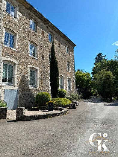 Maisons à vendre et appartements à louer - 1