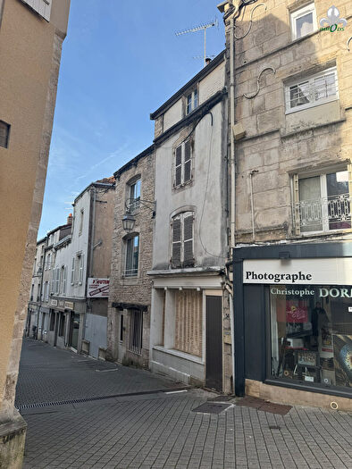 Maison à vendre - Chaumont, Centre-ville, Faubourg - 11 pièces - 3 chambres