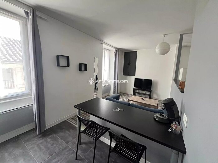Appartement à louer - Millau, Centre-ville - 1 pièce