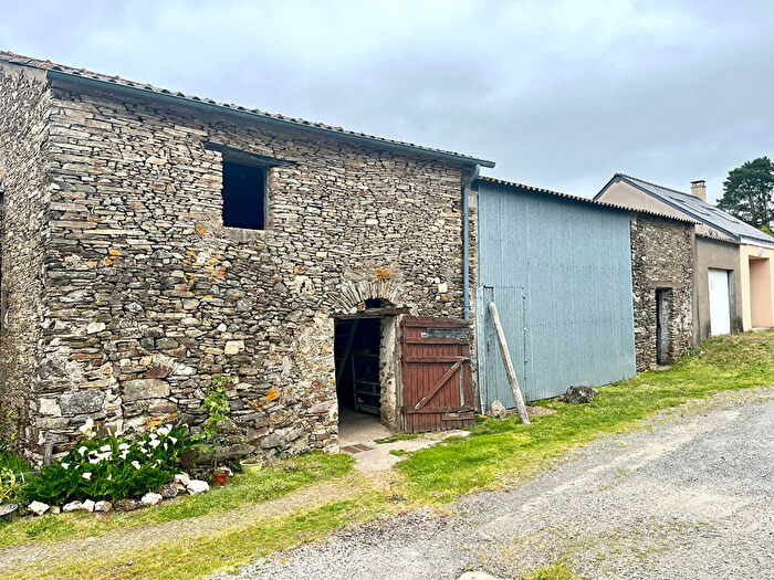 Saint-Mars-du-Désert : Maison 3 pièces à vendre