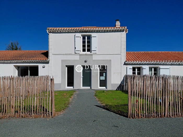 Maison à vendre - Saint-Gilles-Croix-de-Vie - 3 pièces - 2 chambres