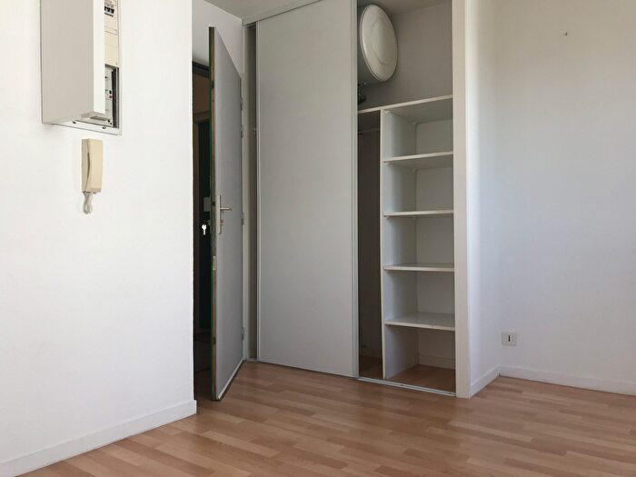 Pessac, Brivazac, Candau : Appartement 1 pièce à louer