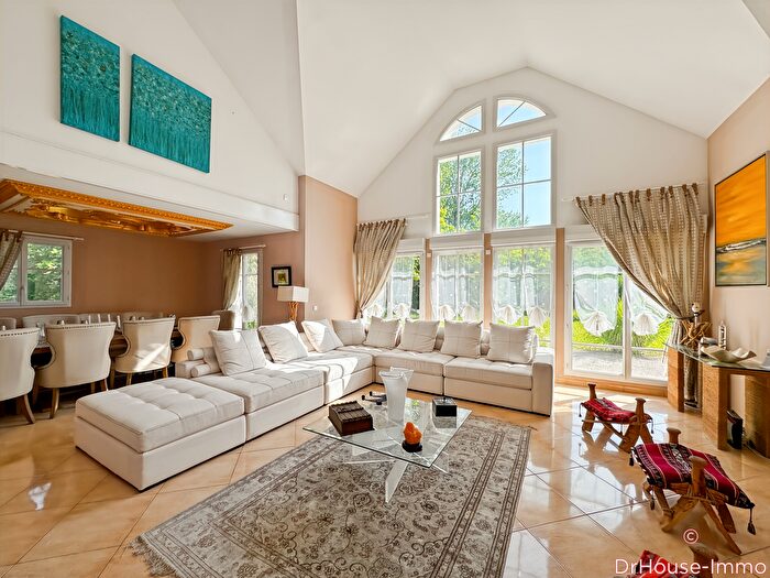 Montévrain : Maison 7 pièces à vendre