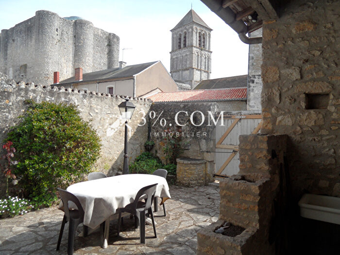 Maison à vendre - Chauvigny - 6 pièces - 3 chambres