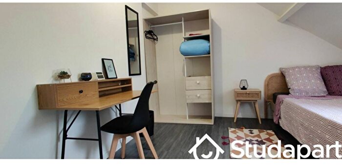 Appartement à louer - Croix Rouge, Tourcoing - 1 pièce - 4 chambres