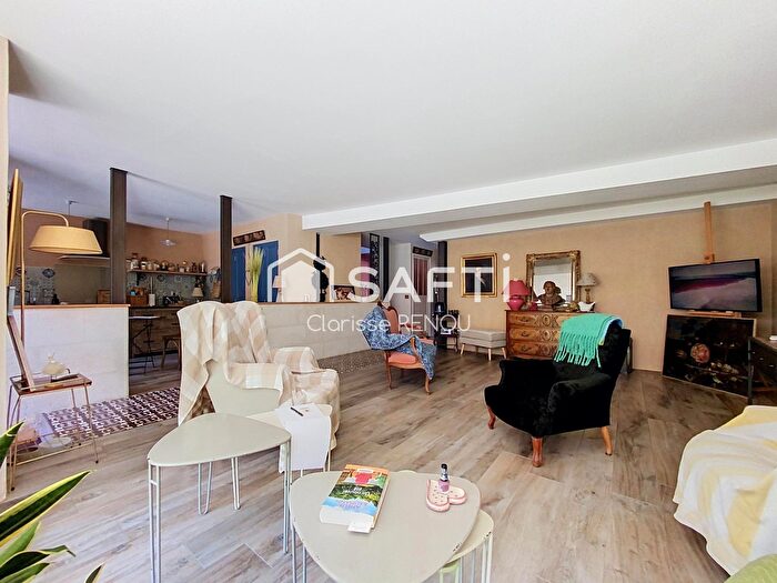 Maison 3 pièces à Saint-Savinien, à vendre