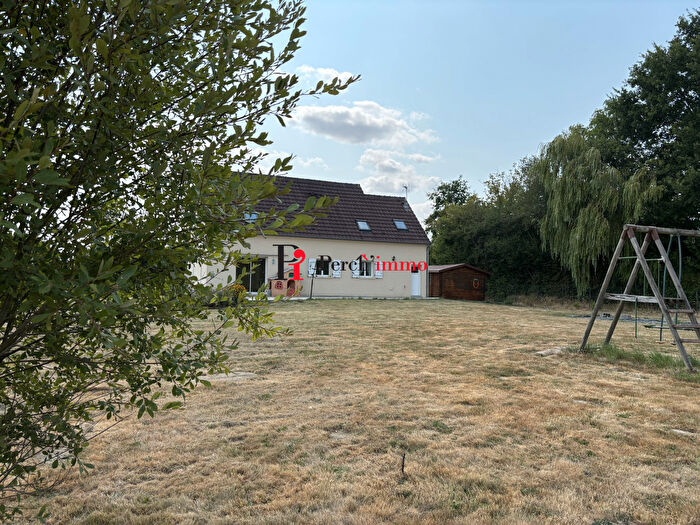 Maison 7 pièces à vendre - Saint-Jean-de-la-Forêt