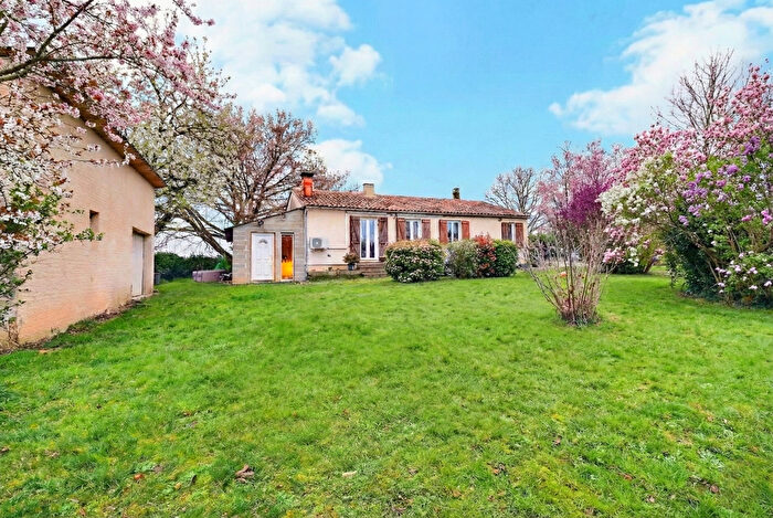 Maison à vendre - Soulignac - 5 pièces - 3 chambres