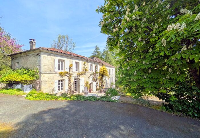 Cognac - Maison 10 pièces à vendre