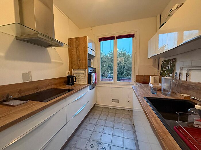 Appartement à louer - Centre Ville-Cathédrale, Évreux - 3 pièces - 2 chambres