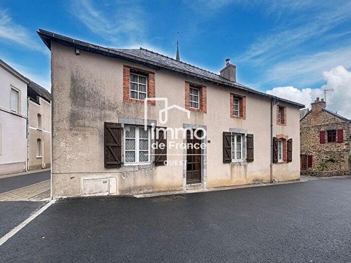 Saint-Jean-sur-Erve : Maison 4 pièces à vendre