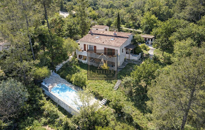 Maison à vendre - Solliès-Toucas - 5 pièces - 4 chambres