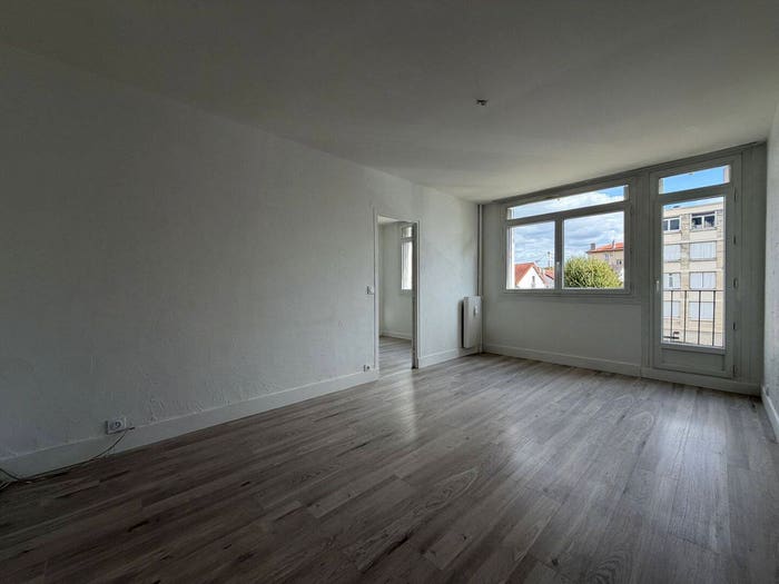 Appartement 4 pièces à Allée de la Tour, Villemomble, à louer