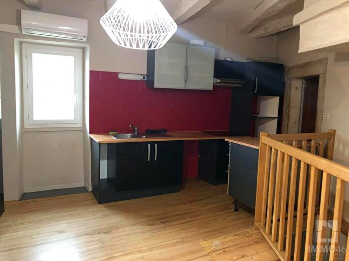 Maison 4 pièces à louer - Lalbenque