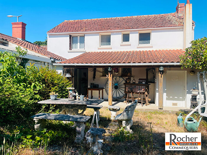 Maison 6 pièces à Commequiers, à vendre