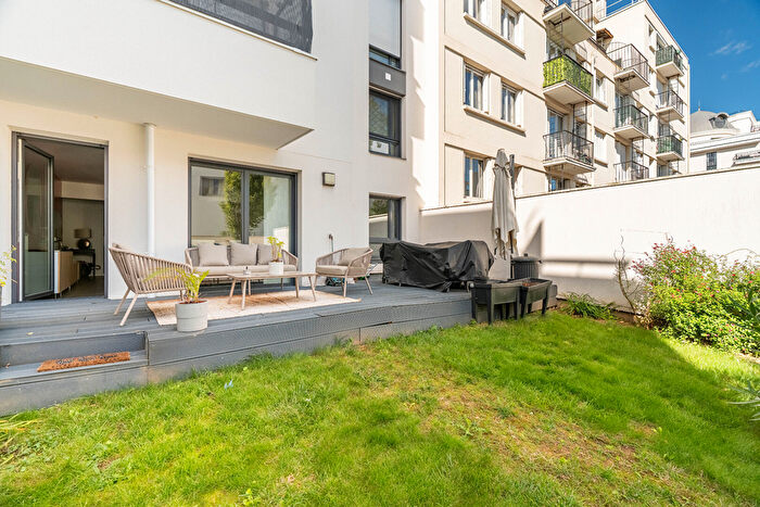 Colombes, Stade : Appartement 4 pièces à vendre