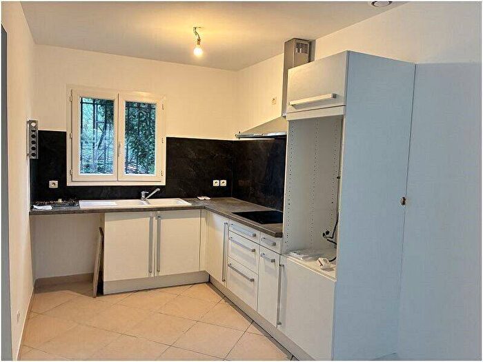 Maison à louer - Brésis-Prés Rasclaux, Alès - 4 pièces - 3 chambres