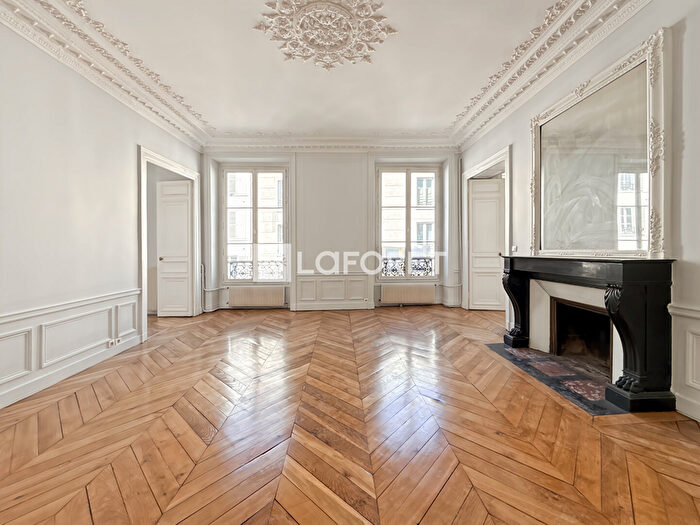 Appartement 5 pièces à Paris 9ème, Clichy, Trinité, à vendre