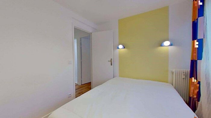 Appartement à louer - Place de Gaulle, Antibes - 1 pièce