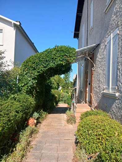 Maison 4 pièces à vendre à Pouilly-sous-Charlieu