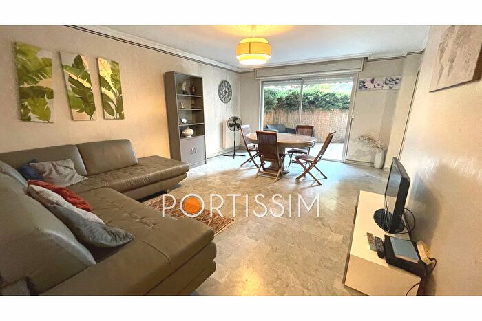 Appartement à vendre - Saint-Laurent-du-Var, Bord de Mer, Port de Plaisance - 3 pièces - 2 chambres