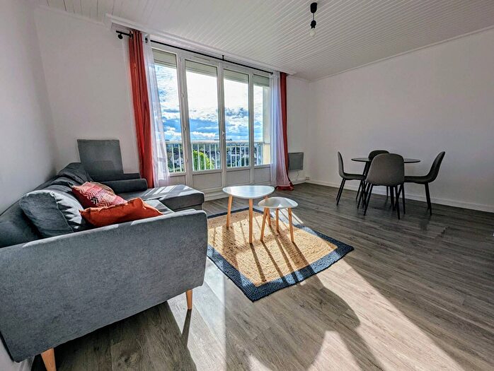 Appartement à louer - Le Petit-Quevilly - 2 pièces - 1 chambre