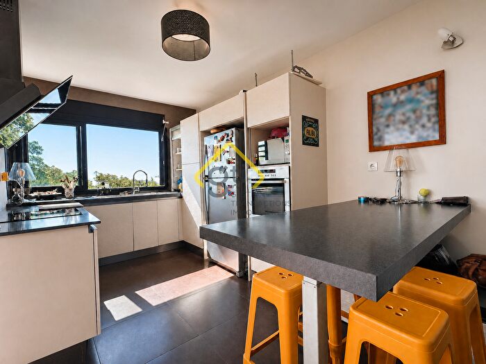 Maison 4 pièces à Saint-Denis, La Montagne 8ème, à vendre