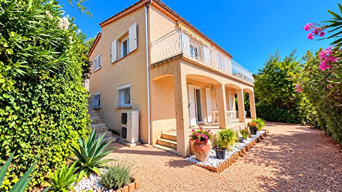 Maison 7 pièces à vendre à Saint-Jeannet