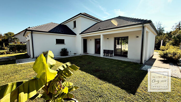 Maison à vendre - Estissac - 7 pièces - 5 chambres