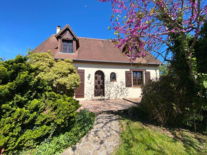 Saint-Denis-sur-Sarthon : Maison 6 pièces à vendre