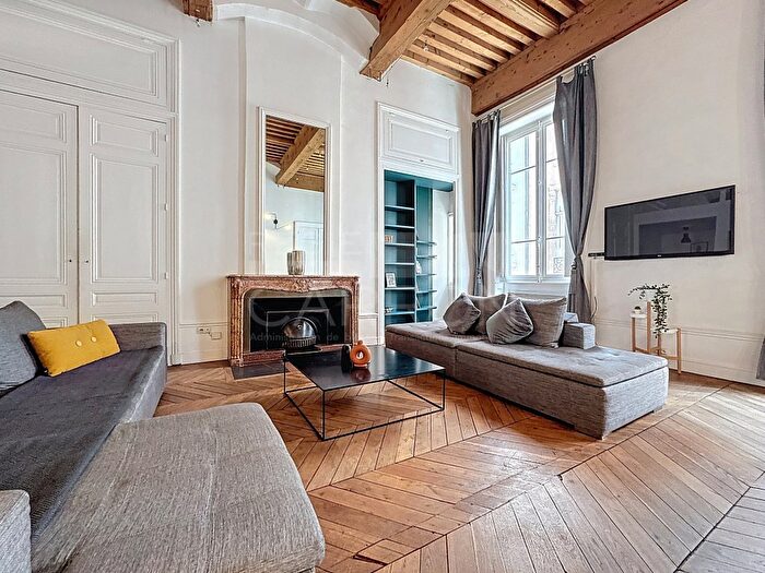 Appartement 3 pièces à Lyon 2ème, Cordeliers Bellecour, à louer