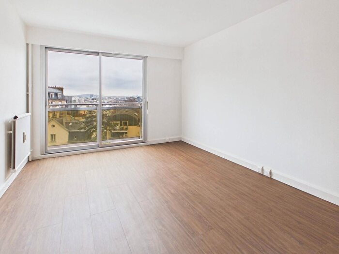 Appartement à louer - Espaces Jeunes, Issy-les-Moulineaux - 2 pièces - 1 chambre