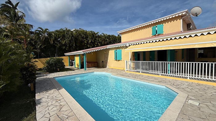 Maison à vendre - Rivière-Salée - 7 pièces - 5 chambres
