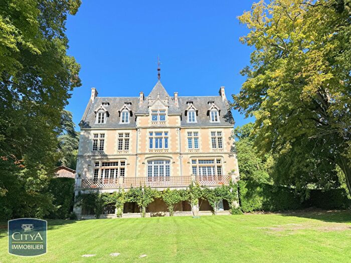 Maison à vendre - Loudun - 14 pièces - 10 chambres