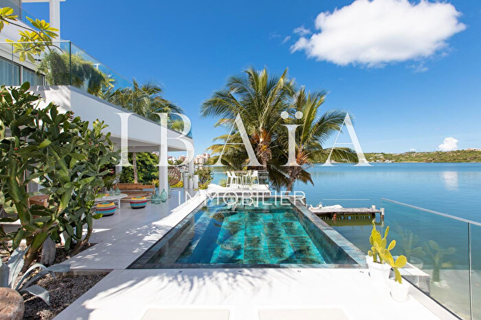 Saint-Martin : Maison 9 pièces à vendre