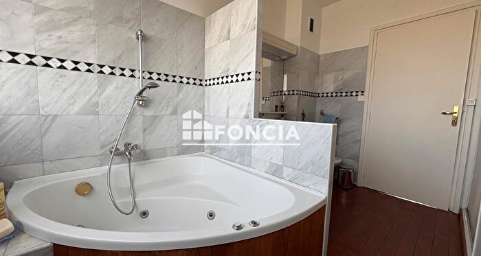 Appartement à vendre - Lille, Saint-Maurice, Pellevoisin - 5 pièces