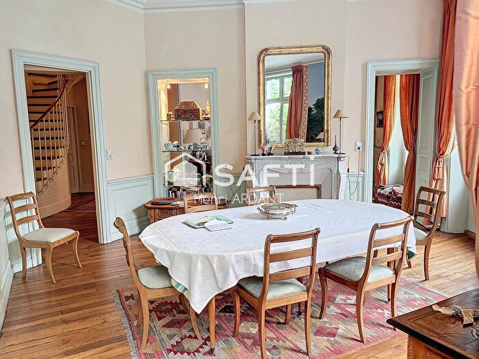 Appartement à vendre - Limoges, Centre-ville, Hôtel de Ville, Emailleurs - 6 pièces - 4 chambres