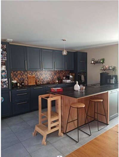 Appartement à louer - Centre Ville, Pontarlier - 4 pièces - 3 chambres