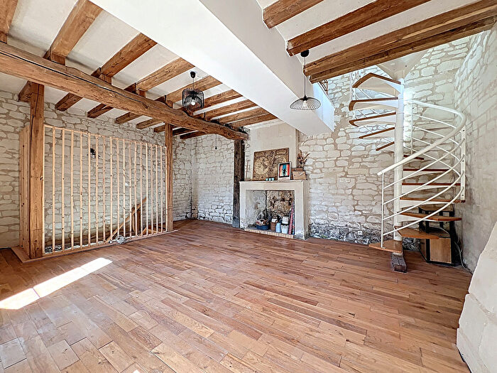 Dénezé-sous-Doué : Maison 4 pièces à vendre